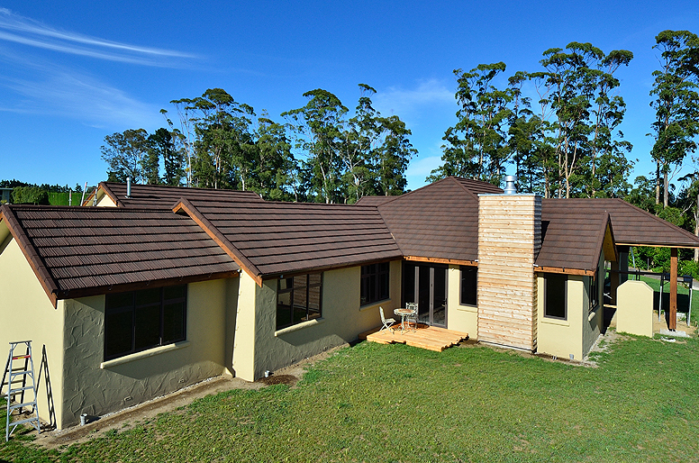 Examples of Long Run Roofing, Clay/Concrete Tile and Metal Tile ...